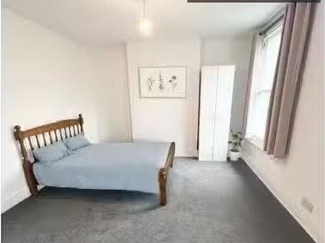 Unique 1 BR Room in shared flat for rent in Ferndale, London