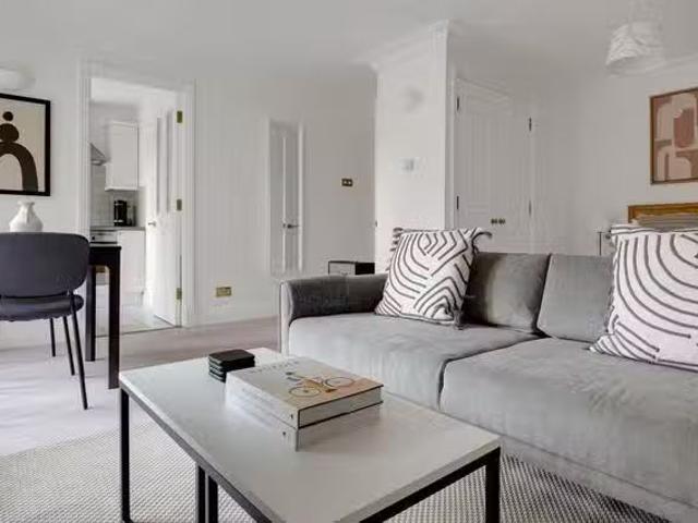 Just in! 1 BR Walpole House, Westminster Bridge Rd, Waterloo.