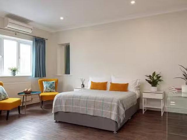 Rental! 1 BR Topps Accommodation Small Double