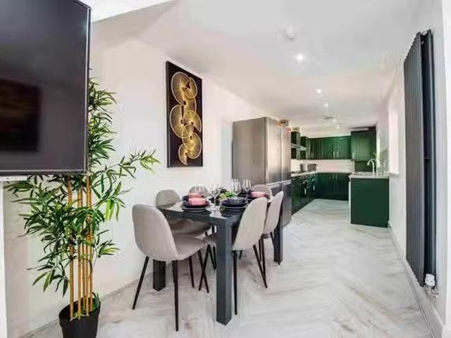 Just in! 1 Room 47 Woodcroft Road, L15 6 Beds 4 Baths