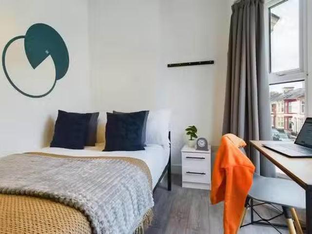 Rental! 1 Room 140 Adelaide Road 4 Bedroom House