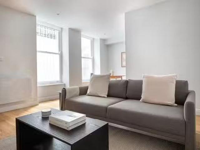 Charming 1 Room Centre Court Apartments, Queensborough Terrac.
