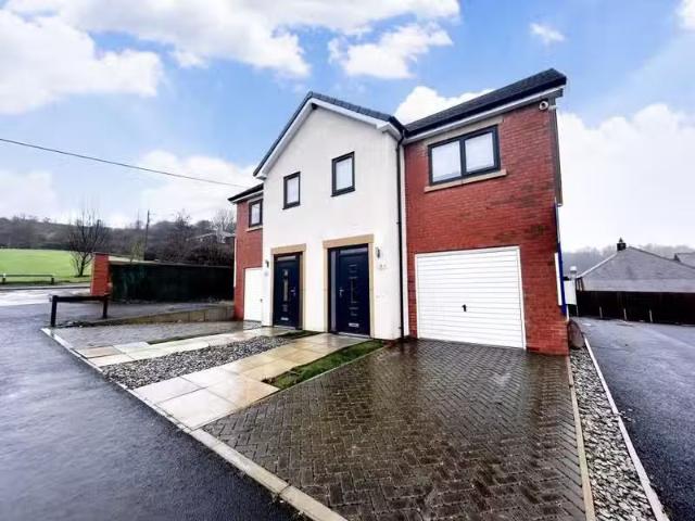 Charming 2 BA 3 bedroom house for rent in Bethel Court, Ferryh.