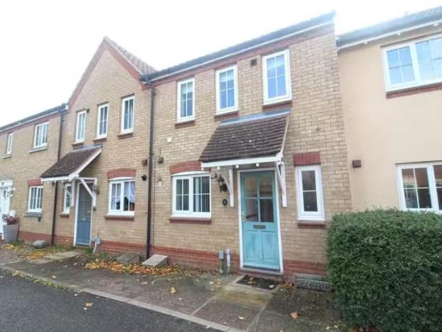 Just in! 2 BA 3 bedroom terraced house for rent in Chervil Way.