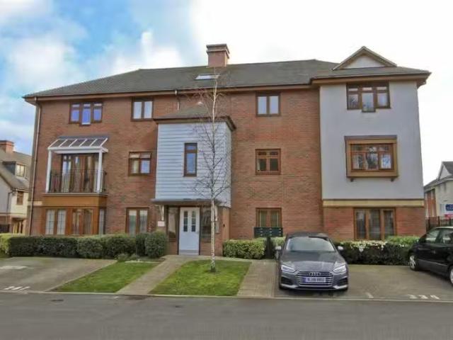 Just in! 2 BA 2 bedroom apartment for rent in Beaumanor House.