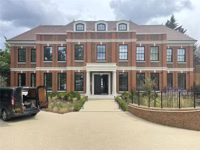 Just in! 2 BA 2 bedroom apartment for rent in Beech Hill, Hadl.