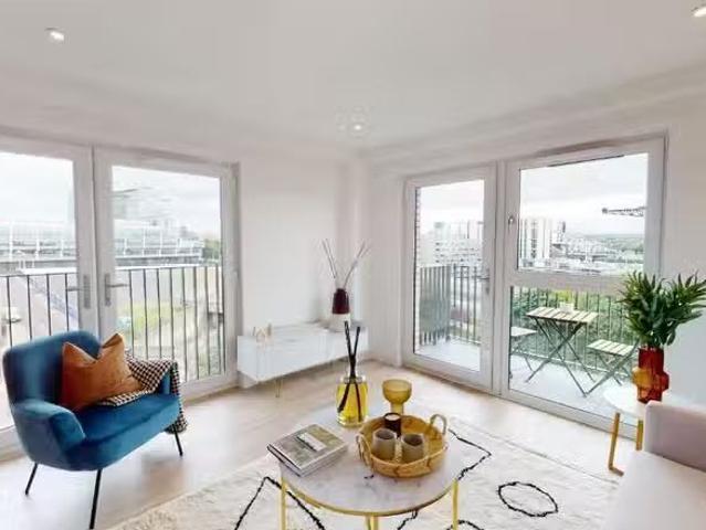 Deal! 2 BA 2 bedroom apartment for rent in Minerva Square, Gla.