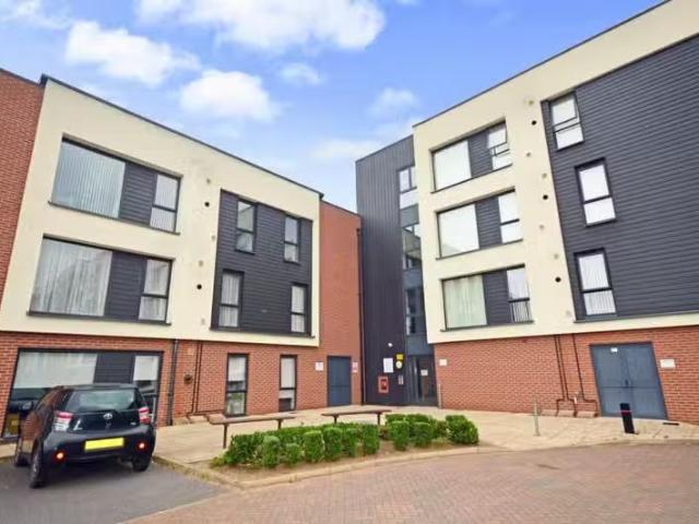 Cheap 2 BA 2 bedroom apartment for rent in Monticello Way, Ban.