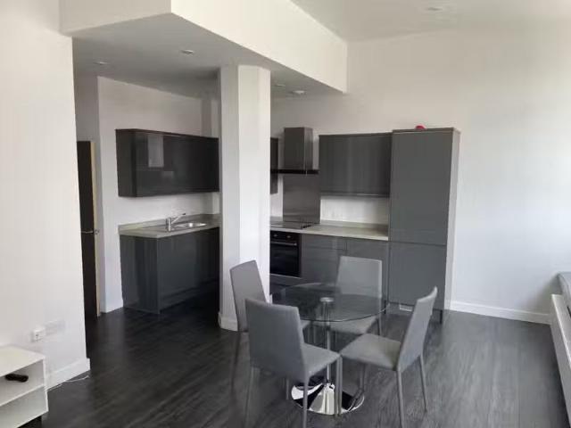 Cheap 2 BA 2 bedroom apartment for rent in Orleans House, 19 E.