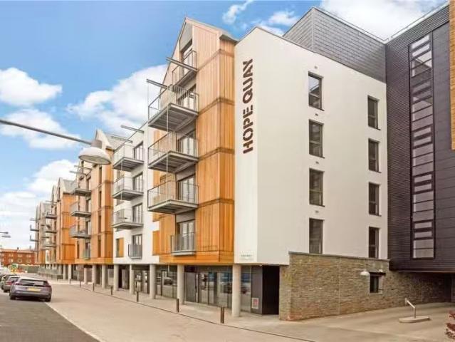 Rental! 2 BA 2 bedroom apartment for rent in Rope Walk, Hope Q.