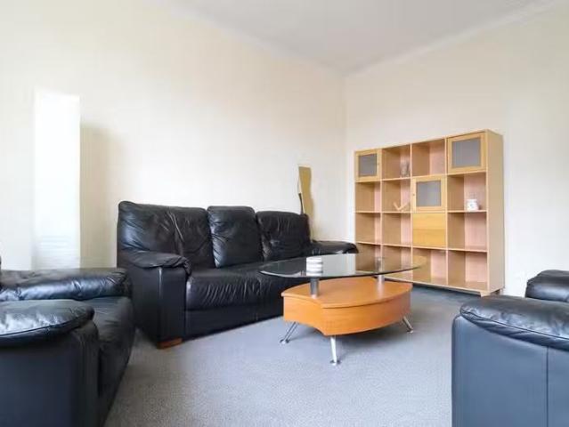 For Rent! 2 BA 2 bedroom flat for rent in Crown Street, Second.