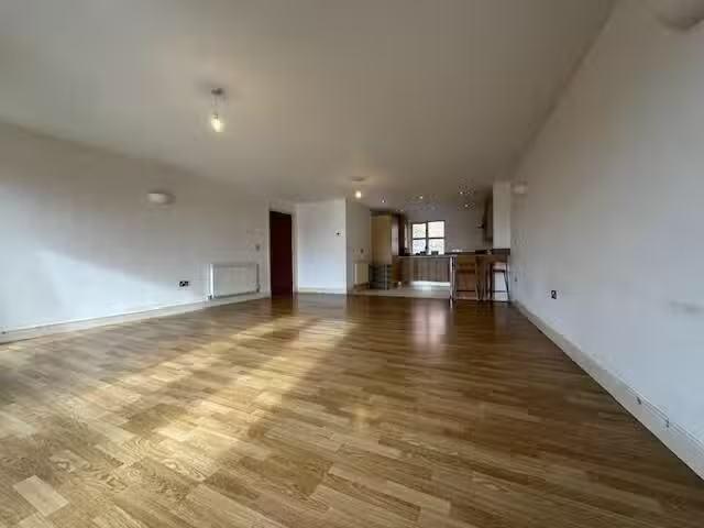 Just in! 2 BA 2 bedroom flat for rent in Hotwell Road, BRISTOL.