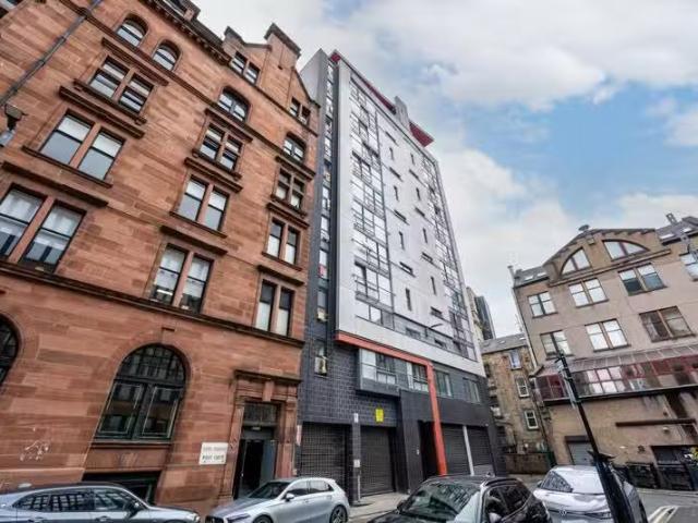Unique 2 BA 2 bedroom flat for rent in Holm Street, City Centr.