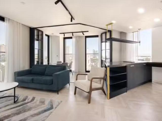 Cozy 2 BA 2 bedroom flat for rent in Sun Street, London, EC2A