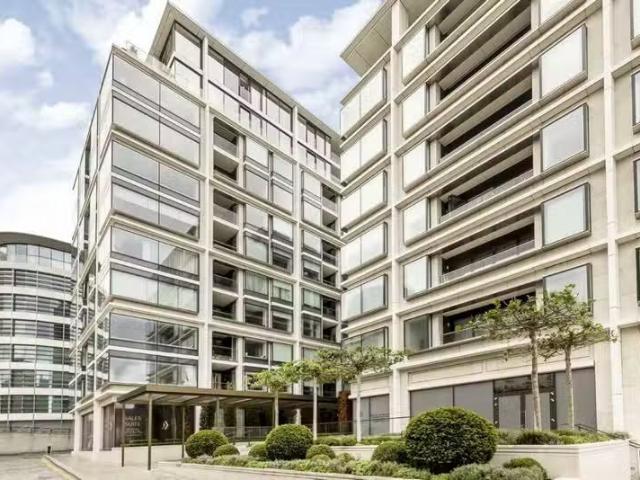 Charming 2 BA 2 bedroom flat for rent in Water Lane, Sugar Qua.