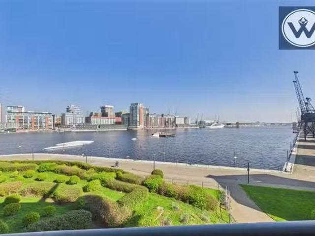 Cheap 2 BA 2 bedroom flat for rent in Western Gateway, E16