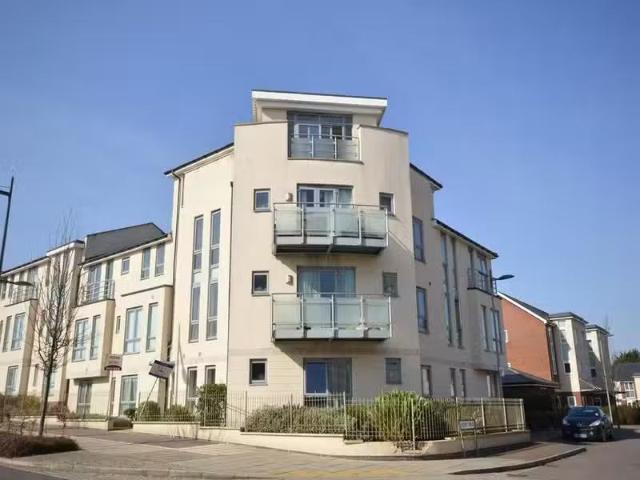 For Rent! 2 BA 2 bedroom Flat to rent, Springhead Parkway, Nor.