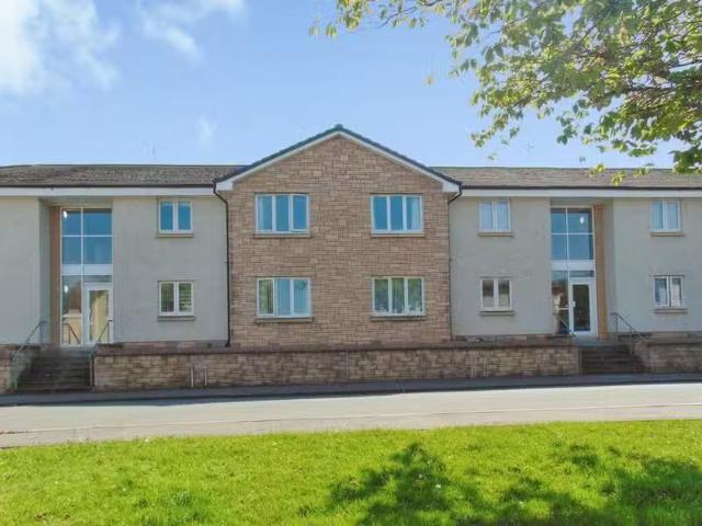 New 2 BA 2 bedroom ground floor flat for rent in Thornbridge C.