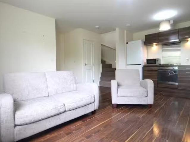 Cozy 2 BA 2 bedroom terraced house for rent in Broadshade Driv.