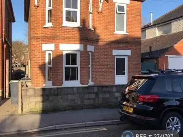 Deal! 2 BA 4 bedroom detached house for rent in Green Road, Bo.