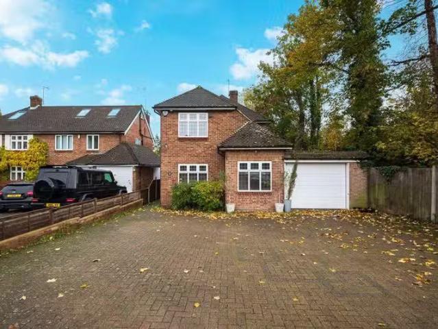 Just in! 2 BA 4 bedroom detached house for rent in Tiepigs Lan.