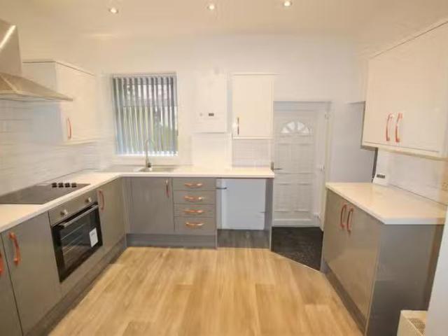Nice 2 bedroom terraced house for rent in Gibb Street, Cowling.