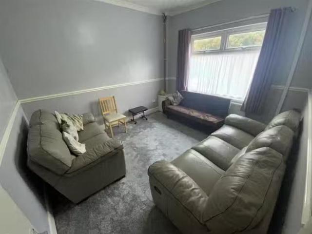 Unique 2 bedroom terraced house for rent in Glovers Road, Birm.
