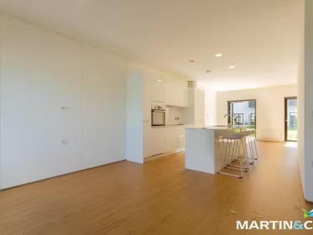 New 2 bedroom town house for rent in South Loop Green, Port Lo.