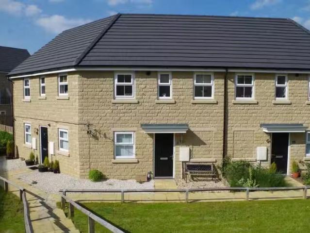 Deal! 2 bedroom apartment for rent in 20 Cask Court, Ovenden W.