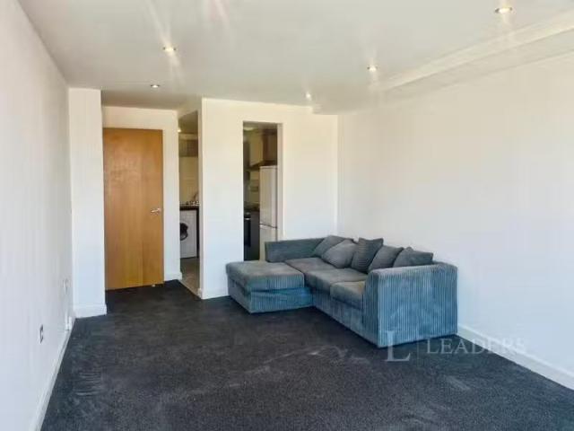 For Rent! 2 bedroom apartment for rent in Kinvara Heights, 3 R.