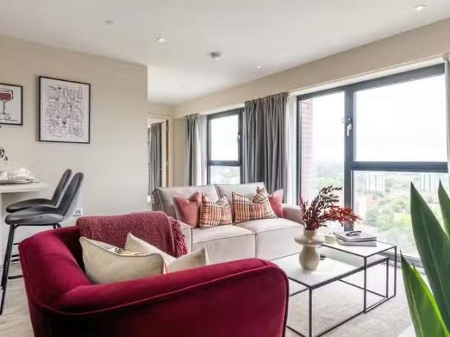Rental! 2 bedroom apartment for rent in Ryland Street, Birming.