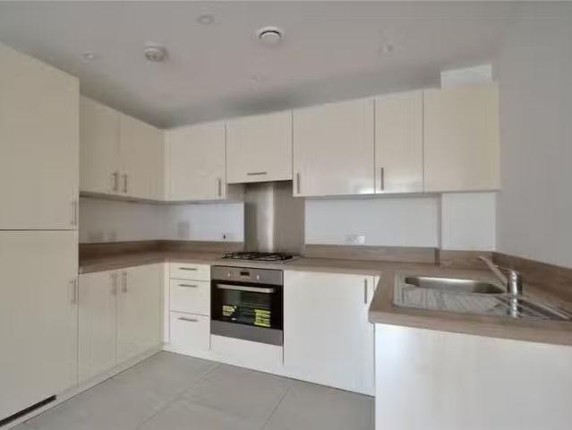 Nice 2 bedroom apartment for rent in Wrights Court, 6 Jefferso.