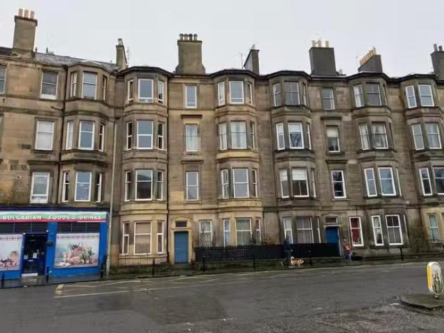 Charming 2 bedroom flat for rent in Bowhill Terrace, Edinburgh.