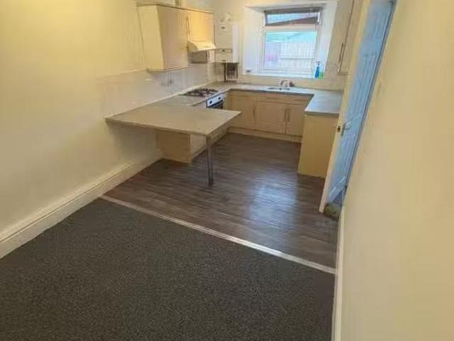 Rental! 2 bedroom flat for rent in Fishponds Road, Fishponds.