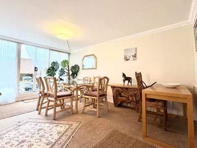 For Rent! 2 bedroom flat for rent in High Kingsdown, BRISTOL.