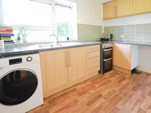 Cheap 2 bedroom flat for rent in Riverside Road, St Albans, AL1