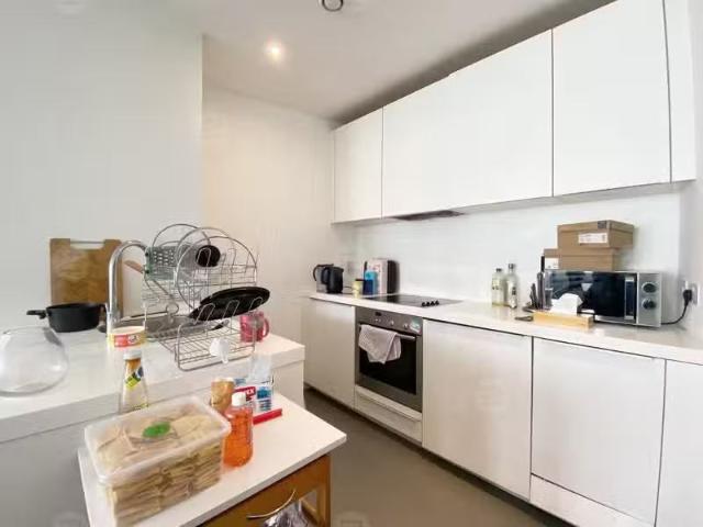 Charming 2 bedroom flat for rent in The Rotunda, 150 New Stree.
