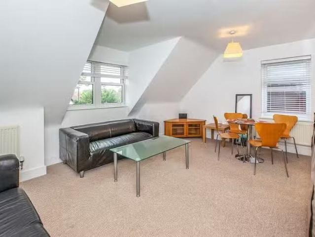 Rental! 2 bedroom Flat to rent, Flat 5 Gallery Court Vicarage.