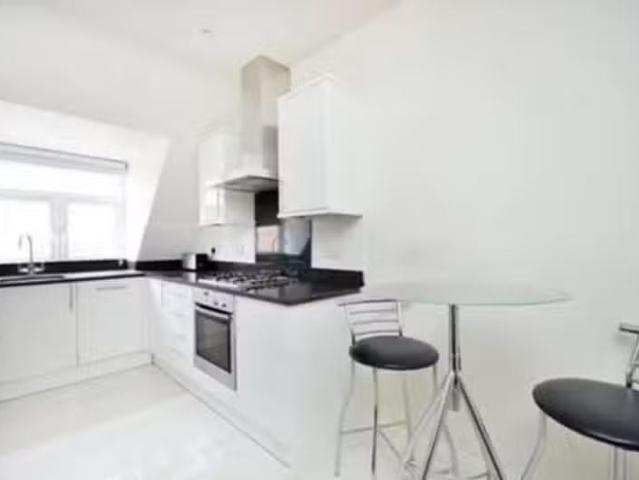 New 2 bedroom flat to rent in Golders Green NW11