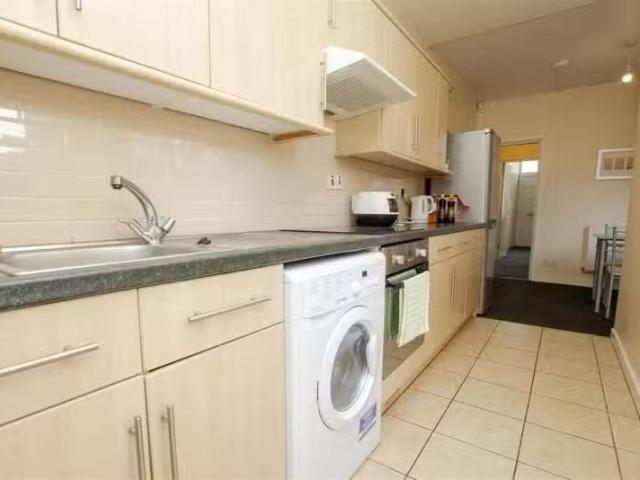 For Rent! 2 bedroom house for rent in Grange Road, Selly Oak.