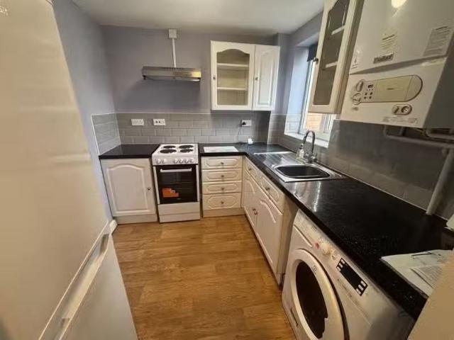 Cozy 2 bedroom house for rent in Oaktree Crescent, Bradley Sto.