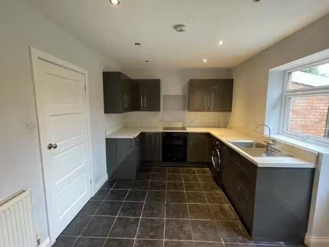 Just in! 2 bedroom house for rent in Pitmaston Road, Hall Gree.