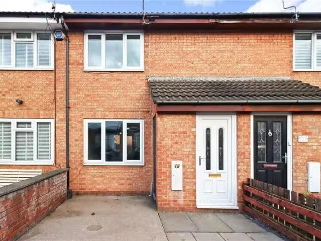 Charming 2 bedroom Mid Terrace House to rent, Coniscliffe Plac.