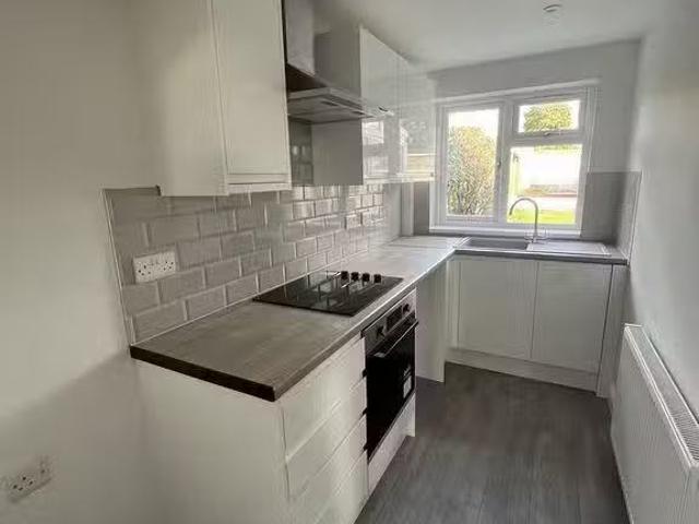 Cozy 2 bedroom semi detached house for rent in Trysull Avenue.