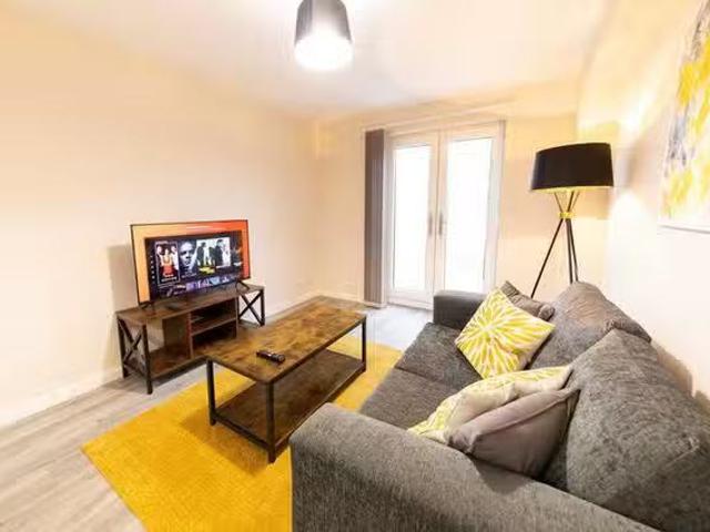 Rental! 2 BR City Road