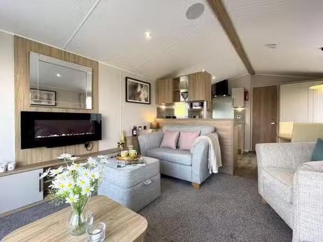 New 2 BR Dalbeattie