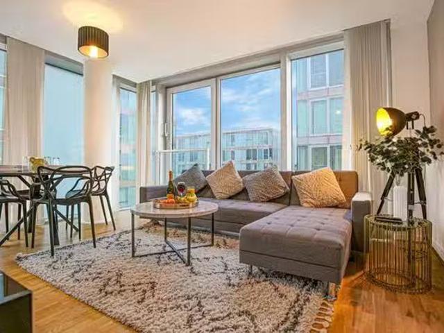 Deal! 2 BR Mortimer Square