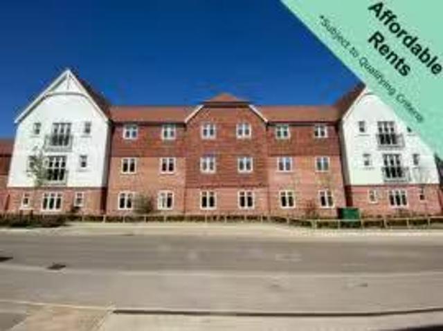 Rental! 2 BR Property & Houses to Rent: Emerald Avenue, Fleet.