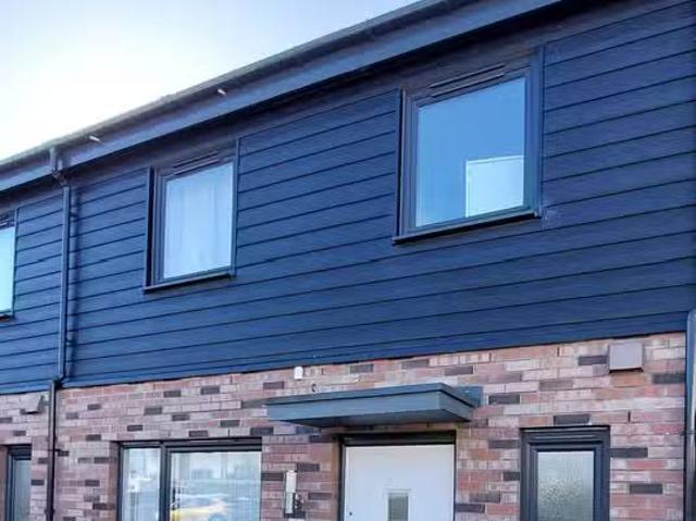 Cheap 2 BR Property to rent in 6 Countesswells Park Avenue, Ab.