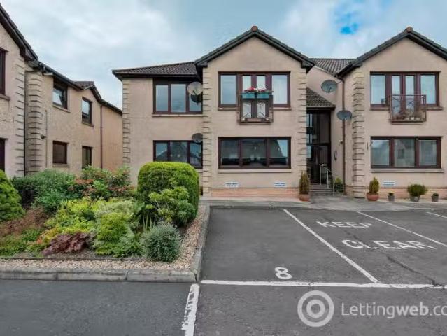 Unique 2 BR Property to rent in 7 Clyde Court, Carluke, ML8 5FG